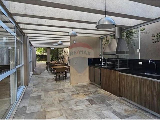 Apartamento tipo para locação em Vila Romana com 4 quartos, sendo 3 suítes, 206m²