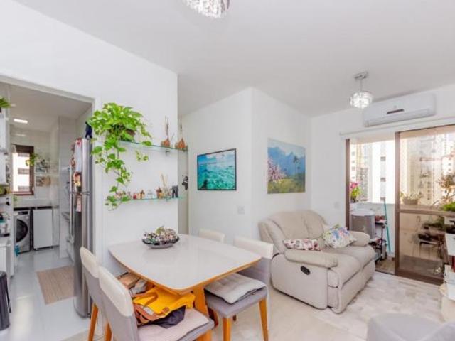 Apartamento tipo para venda com 2 quartos, 45m²