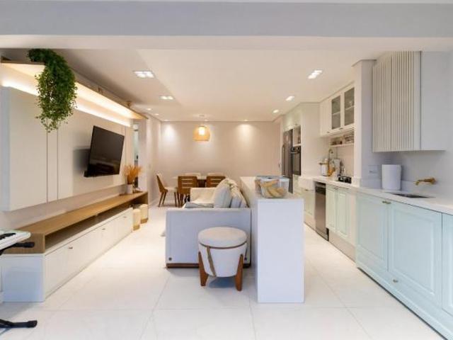 Apartamento tipo para venda com 2 quartos, 68m²