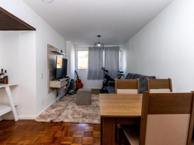 Apartamento tipo para venda com 2 quartos, 69m²