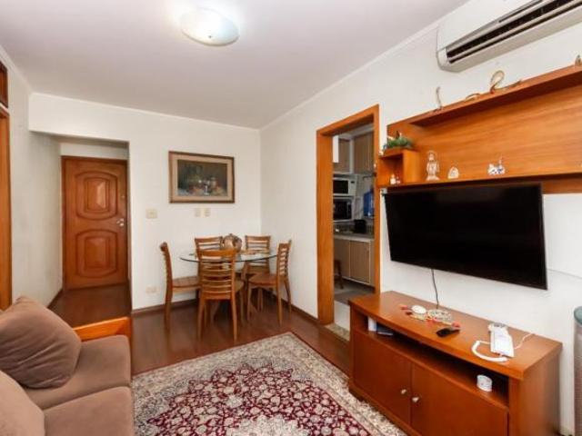 Apartamento tipo para venda com 2 quartos, 70m²
