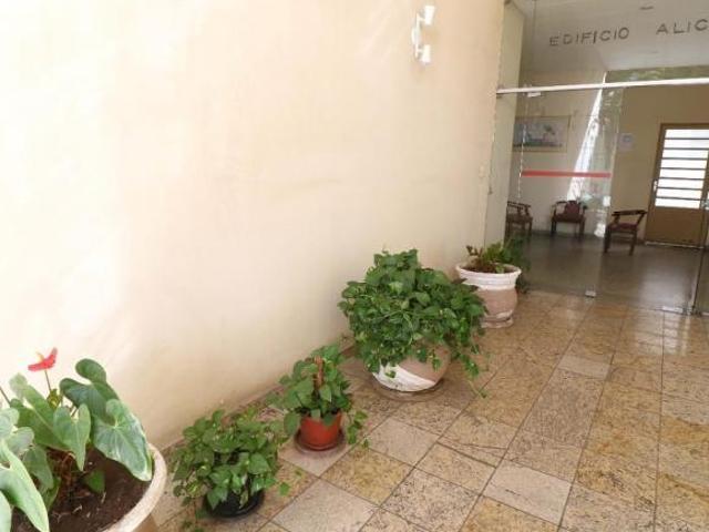 Apartamento tipo para venda com 2 quartos, 77m²