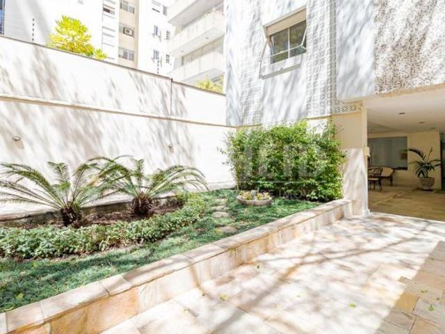 Apartamento tipo para venda com 2 quartos, 81m²