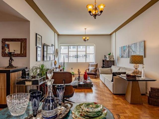 Apartamento tipo para venda com 2 quartos, 141m²