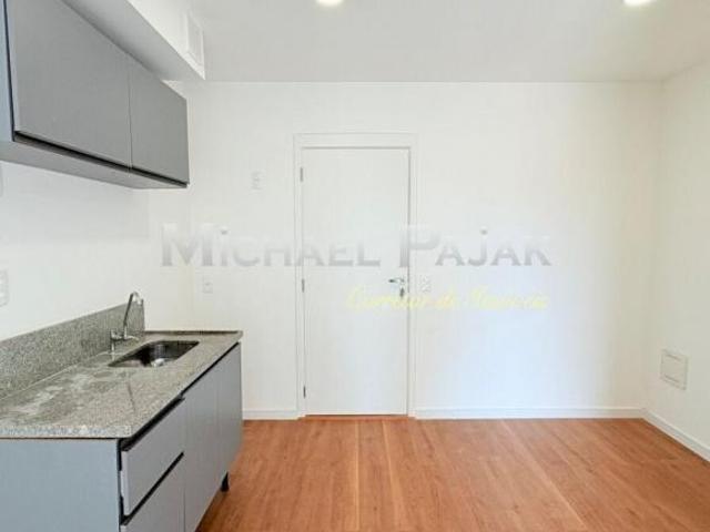 Apartamento tipo para venda com 2 quartos Michael Pajak 11 99996 4550