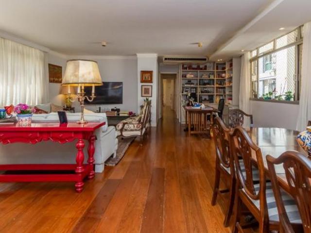 Apartamento tipo para venda com 2 quartos, sendo 1 suíte, 183m²