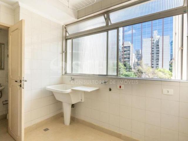Apartamento tipo para venda com 2 quartos, sendo 1 suíte, 105m²