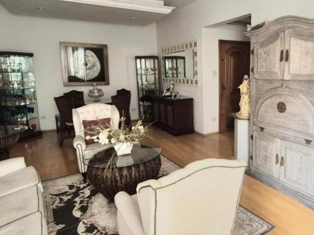 Apartamento tipo para venda com 2 quartos, sendo 1 suíte, 110m²