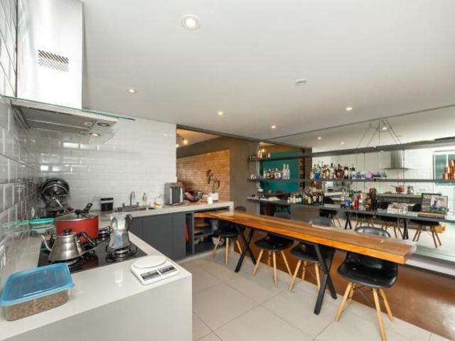 Apartamento tipo para venda com 2 quartos, sendo 1 suíte, 110m²