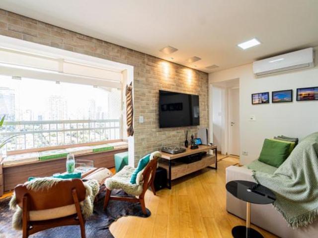 Apartamento tipo para venda com 2 quartos, sendo 1 suíte, 55m²