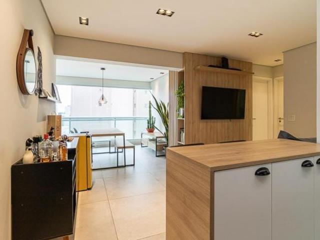 Apartamento tipo para venda com 2 quartos, sendo 1 suíte, 68m²