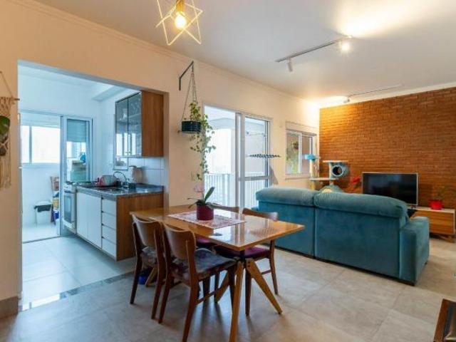 Apartamento tipo para venda com 2 quartos, sendo 2 suítes, 82m²