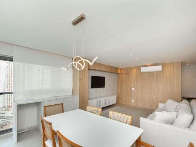 Apartamento tipo para venda com 2 quartos, sendo 2 suítes, 85m²