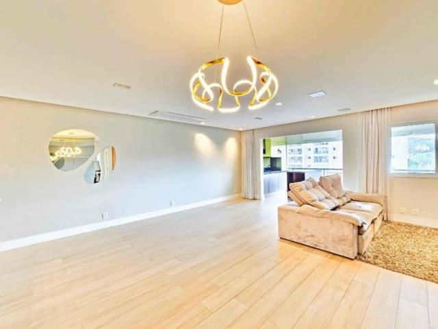 Apartamento tipo para venda com 2 quartos, sendo 2 suítes, 110m²