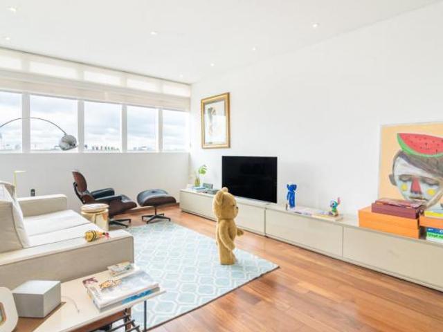 Apartamento tipo para venda com 2 quartos, sendo 2 suítes, 124m²