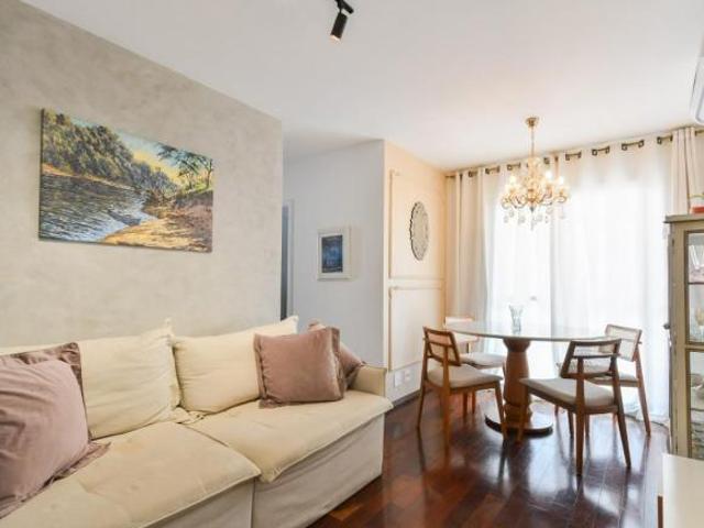 Apartamento tipo para venda com 3 quartos, 64m²