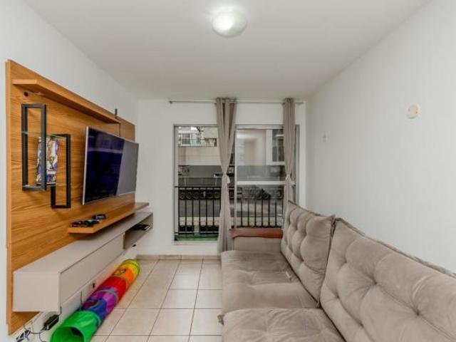 Apartamento tipo para venda com 3 quartos, 70m²