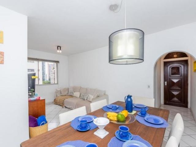 Apartamento tipo para venda com 3 quartos, 77m²