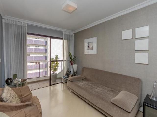 Apartamento tipo para venda com 3 quartos, 75m²