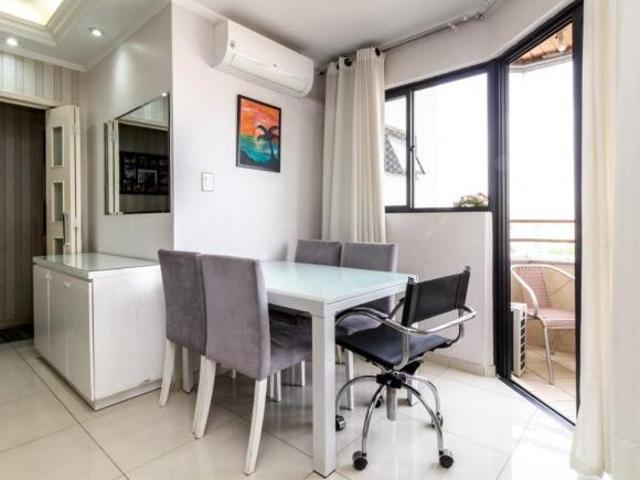 Apartamento tipo para venda com 3 quartos, 90m²