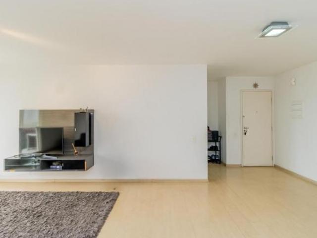 Apartamento tipo para venda com 3 quartos, 107m²