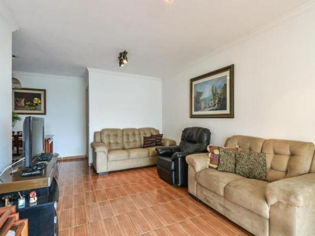 Apartamento tipo para venda com 3 quartos, 135.2m²