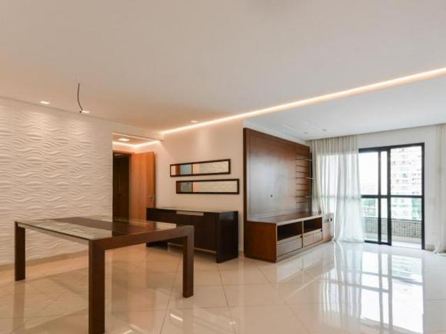 Apartamento tipo para venda com 3 quartos, 138m²
