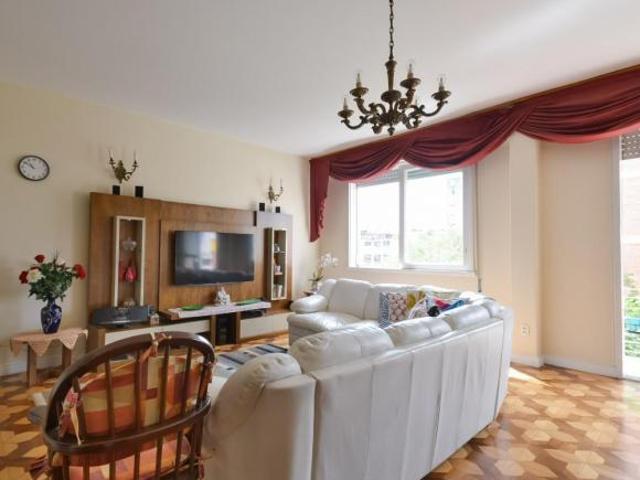 Apartamento tipo para venda com 3 quartos, 152m²