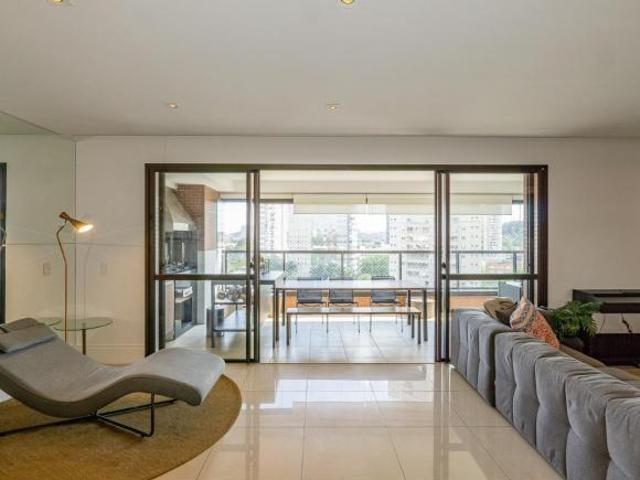 Apartamento tipo para venda com 3 quartos, 167m²