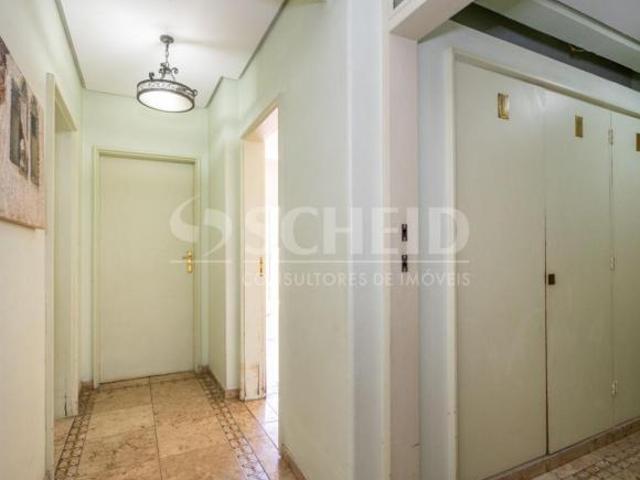 Apartamento tipo para venda com 3 quartos, 231m²