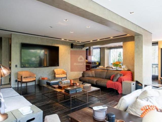 Apartamento tipo para venda com 3 quartos, 238m², 4 vagas