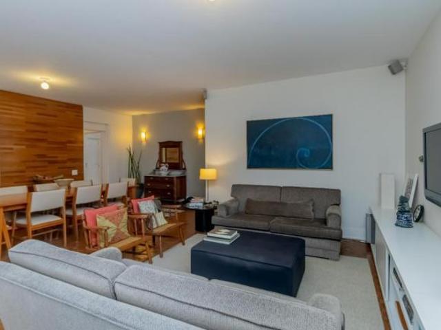 Apartamento tipo para venda com 3 quartos, sendo 1 suíte, 151m²