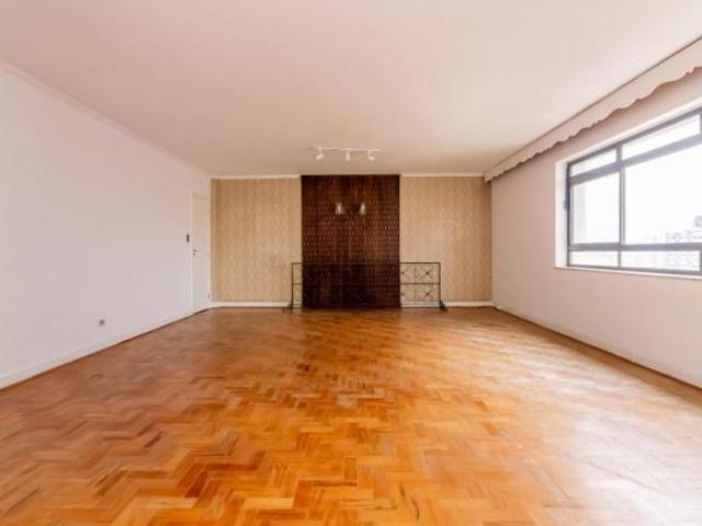 Apartamento tipo para venda com 3 quartos, sendo 1 suíte, 174m²