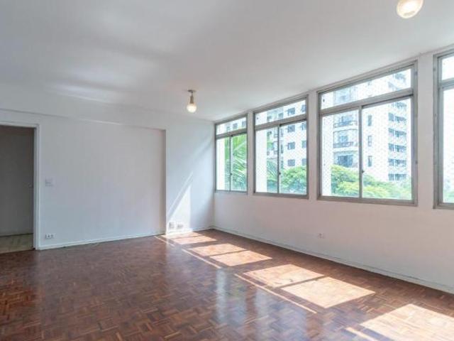 Apartamento tipo para venda com 3 quartos, sendo 1 suíte, 107m²