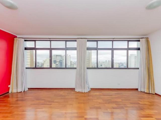 Apartamento tipo para venda com 3 quartos, sendo 1 suíte, 117m²