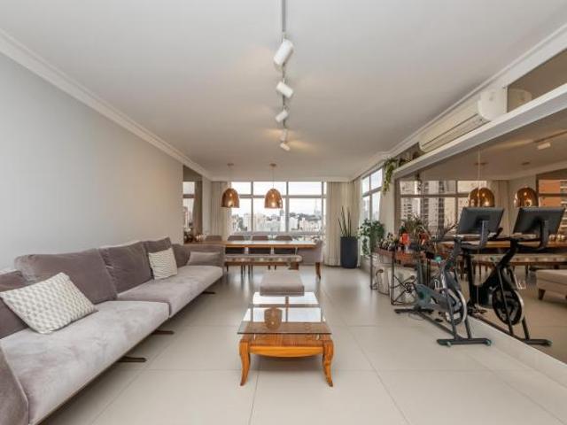 Apartamento tipo para venda com 3 quartos, sendo 1 suíte, 123m²