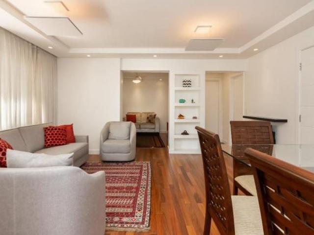 Apartamento tipo para venda com 3 quartos, sendo 1 suíte, 121m²