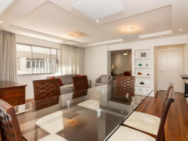 Apartamento tipo para venda com 3 quartos, sendo 1 suíte, 121m²