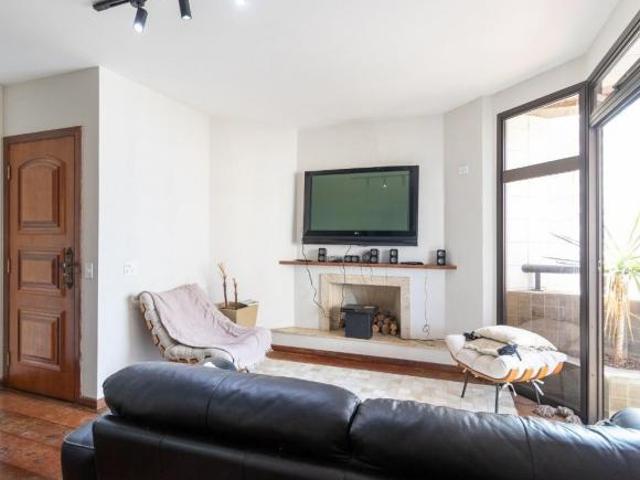 Apartamento tipo para venda com 3 quartos, sendo 1 suíte, 122m²