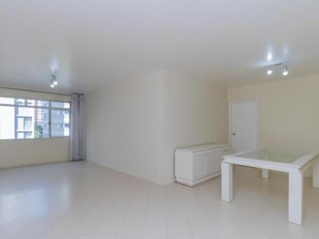 Apartamento tipo para venda com 3 quartos, sendo 1 suíte, 129m²