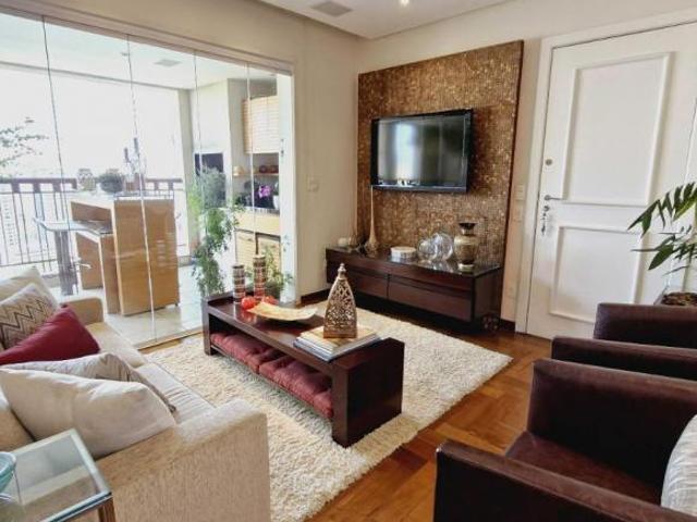 Apartamento tipo para venda com 3 quartos, sendo 1 suíte, 130m²