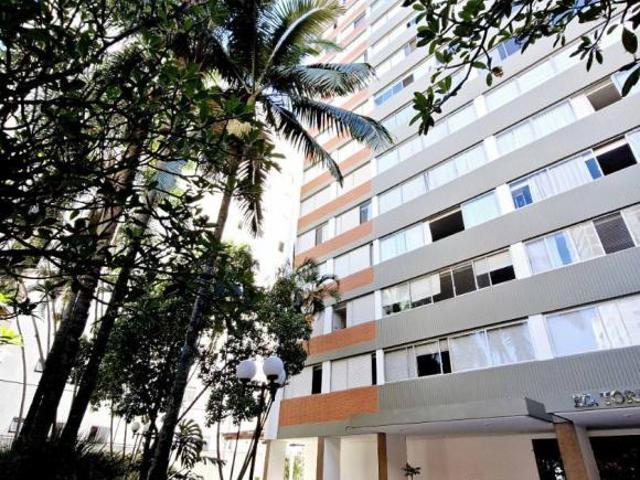 Apartamento tipo para venda com 3 quartos, sendo 1 suíte, 131m²