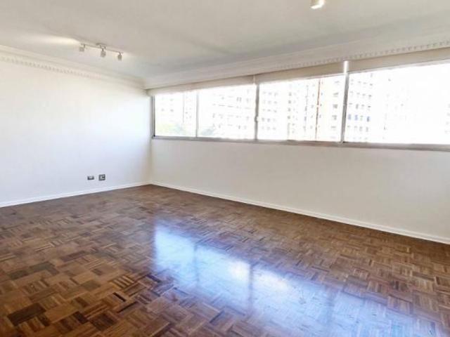 Apartamento tipo para venda com 3 quartos, sendo 1 suíte, 131m²