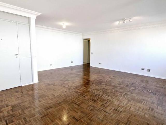 Apartamento tipo para venda com 3 quartos, sendo 1 suíte, 131m²