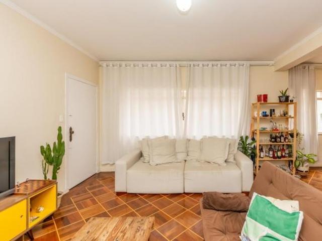 Apartamento tipo para venda com 3 quartos, sendo 1 suíte, 135m²