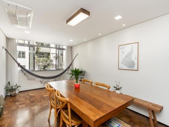 Apartamento tipo para venda com 3 quartos, sendo 1 suíte, 138m²