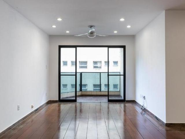 Apartamento tipo para venda com 3 quartos, sendo 1 suíte, 138m²