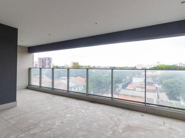 Apartamento tipo para venda com 3 quartos, sendo 3 suítes, 125m²