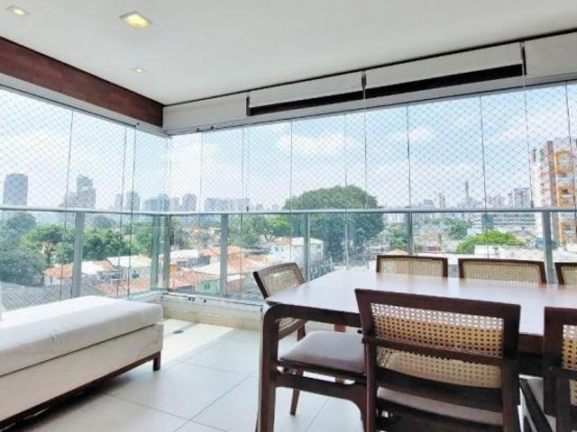 Apartamento tipo para venda com 3 quartos, sendo 3 suítes, 133m²