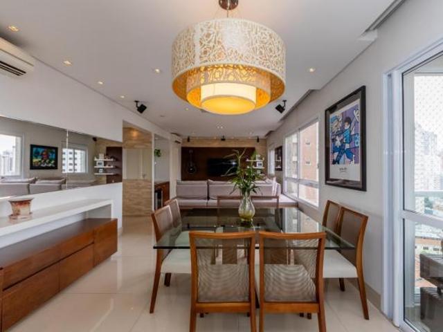 Apartamento tipo para venda com 3 quartos, sendo 3 suítes, 177m²
